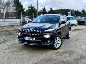 Black Jeep Cherokee 2015 in Riga, with an engine capacity of 2.00 L and mileage of 252 thousand km for 11900 €, photo 2 on AUTOMOTO.COM.LV