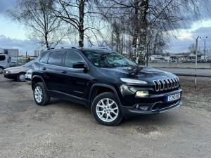 Black Jeep Cherokee 2015 in Riga, with an engine capacity of 2.00 L and mileage of 252 thousand km for 11900 €, photo 28 on AUTOMOTO.COM.LV