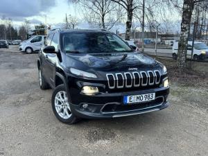 Black Jeep Cherokee 2015 in Riga, with an engine capacity of 2.00 L and mileage of 252 thousand km for 11900 €, photo 29 on AUTOMOTO.COM.LV
