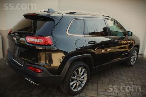 Black Jeep Cherokee 2015 in Riga, with an engine capacity of 2.00 L and mileage of 0 thousand km for 11990 €, photo 7 on AUTOMOTO.COM.LV