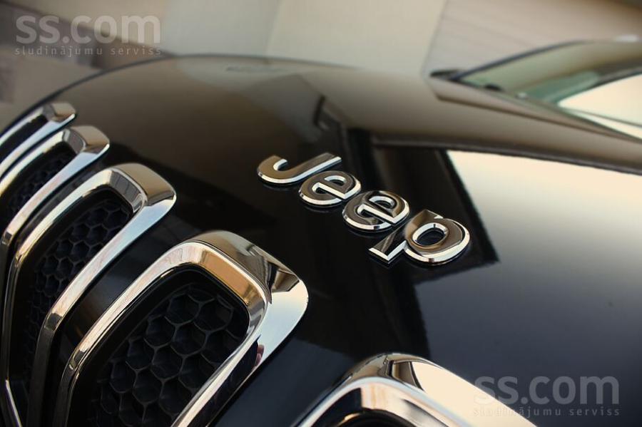 Black Jeep Cherokee 2015 in Riga, with an engine capacity of 2.00 L and mileage of 0 thousand km for 11990 €, photo 11 on AUTOMOTO.COM.LV