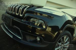 Black Jeep Cherokee 2015 in Riga, with an engine capacity of 2.00 L and mileage of 0 thousand km for 11990 €, photo 12 on AUTOMOTO.COM.LV