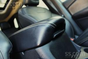 Black Jeep Cherokee 2015 in Riga, with an engine capacity of 2.00 L and mileage of 0 thousand km for 11990 €, photo 26 on AUTOMOTO.COM.LV