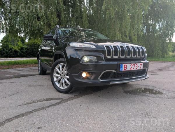 Melns Jeep Cherokee 2015 Rīga, ar dzinēja tilpumu 2.20 L un nobraukumu 247 tūkst. km par 10200 €, foto 3 vietnē AUTOMOTO.COM.LV