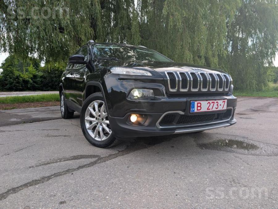 Melns Jeep Cherokee 2015 Rīga, ar dzinēja tilpumu 2.20 L un nobraukumu 247 tūkst. km par 10200 €, foto 4 vietnē AUTOMOTO.COM.LV