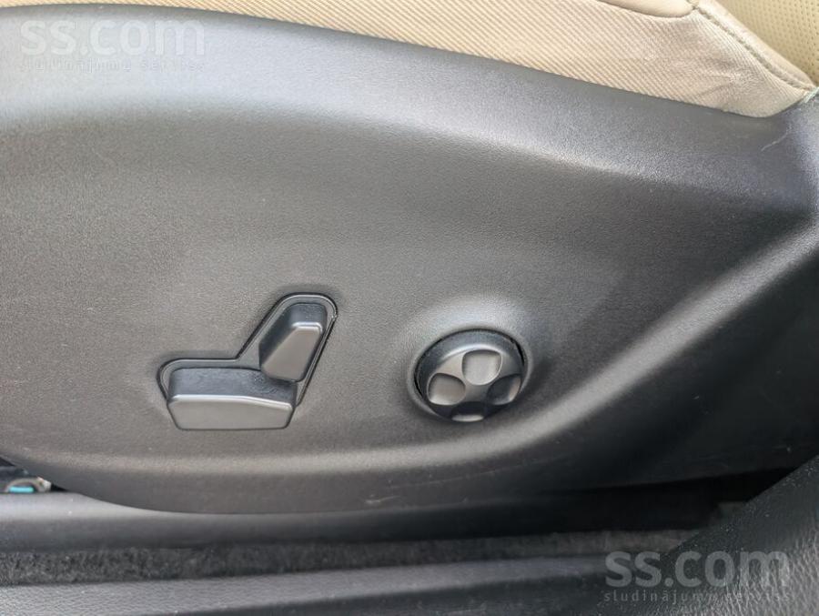 Melns Jeep Cherokee 2015 Rīga, ar dzinēja tilpumu 2.20 L un nobraukumu 247 tūkst. km par 10200 €, foto 30 vietnē AUTOMOTO.COM.LV