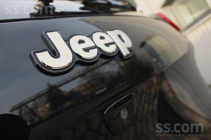 Black Jeep Cherokee 2015 in Riga, with an engine capacity of 2.00 L and mileage of 0 thousand km for 11950 €, photo 11 on AUTOMOTO.COM.LV