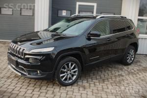 Black Jeep Cherokee 2015 in Riga, with an engine capacity of 2.00 L and mileage of 0 thousand km for 11950 €, photo 36 on AUTOMOTO.COM.LV