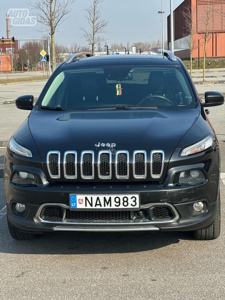 Black Jeep Cherokee 2016 in Klaipeda, with an engine capacity of 3.20 L and mileage of 175 thousand km for 10000 €, photo 1 on AUTOMOTO.COM.LV
