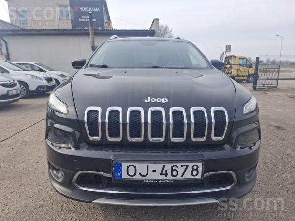 Melns Jeep Cherokee 2016 Talsi, ar dzinēja tilpumu 2.20 L un nobraukumu 230 tūkst. km par 10500 €, foto 3 vietnē AUTOMOTO.COM.LV