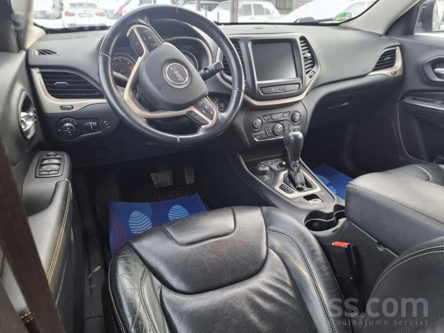 Melns Jeep Cherokee 2016 Talsi, ar dzinēja tilpumu 2.20 L un nobraukumu 230 tūkst. km par 10500 €, foto 10 vietnē AUTOMOTO.COM.LV