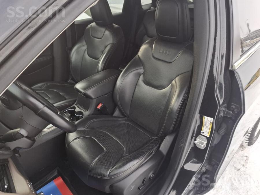 Melns Jeep Cherokee 2016 Talsi, ar dzinēja tilpumu 2.20 L un nobraukumu 230 tūkst. km par 10500 €, foto 11 vietnē AUTOMOTO.COM.LV