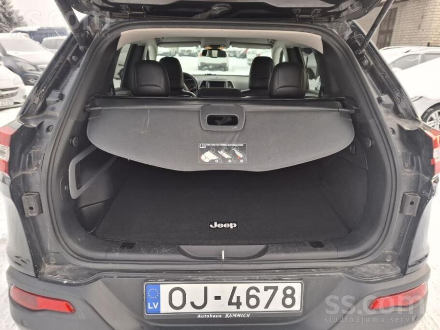 Melns Jeep Cherokee 2016 Talsi, ar dzinēja tilpumu 2.20 L un nobraukumu 230 tūkst. km par 10500 €, foto 18 vietnē AUTOMOTO.COM.LV