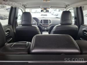Melns Jeep Cherokee 2016 Talsi, ar dzinēja tilpumu 2.20 L un nobraukumu 230 tūkst. km par 10500 €, foto 19 vietnē AUTOMOTO.COM.LV
