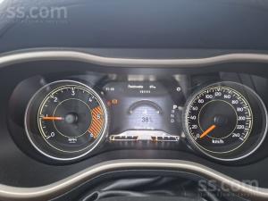 Melns Jeep Cherokee 2016 Talsi, ar dzinēja tilpumu 2.20 L un nobraukumu 230 tūkst. km par 10500 €, foto 20 vietnē AUTOMOTO.COM.LV