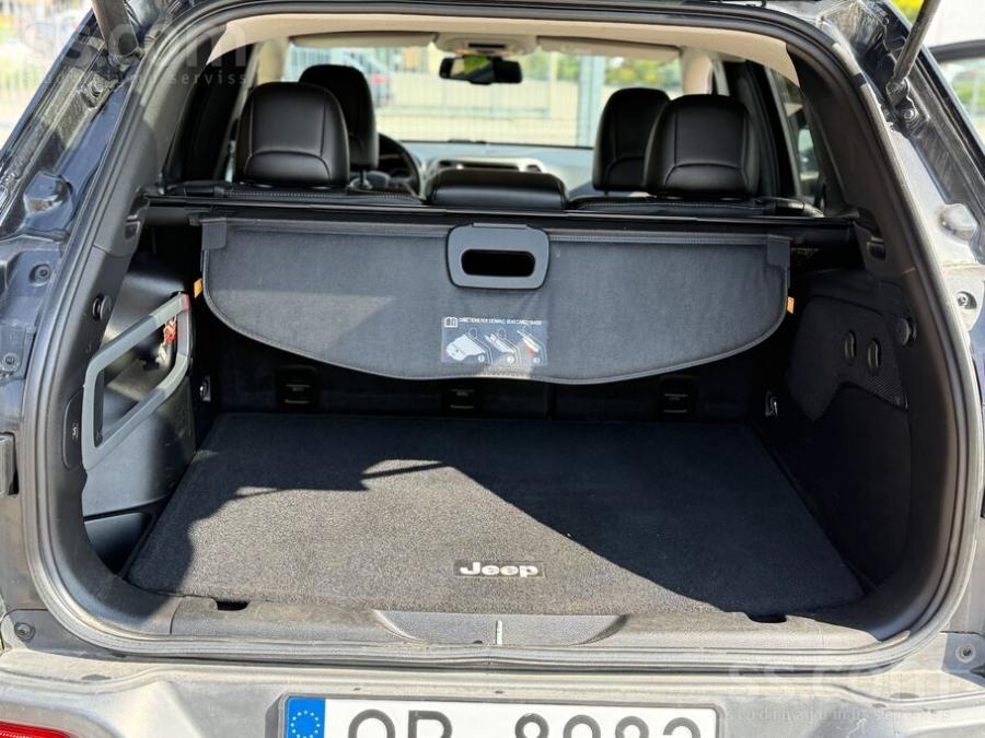 Melns Jeep Cherokee 2016 Rīga, ar dzinēja tilpumu 2.20 L un nobraukumu 194 tūkst. km par 10950 €, foto 18 vietnē AUTOMOTO.COM.LV