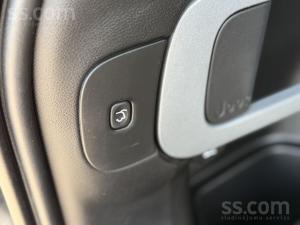 Melns Jeep Cherokee 2016 Rīga, ar dzinēja tilpumu 2.20 L un nobraukumu 194 tūkst. km par 10950 €, foto 19 vietnē AUTOMOTO.COM.LV