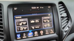 Black Jeep Cherokee 2016 in Riga, with an engine capacity of 2.20 L and mileage of 193 thousand km for 11900 €, photo 8 on AUTOMOTO.COM.LV