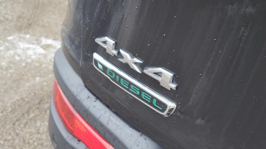 Black Jeep Cherokee 2016 in Riga, with an engine capacity of 2.20 L and mileage of 193 thousand km for 11900 €, photo 14 on AUTOMOTO.COM.LV