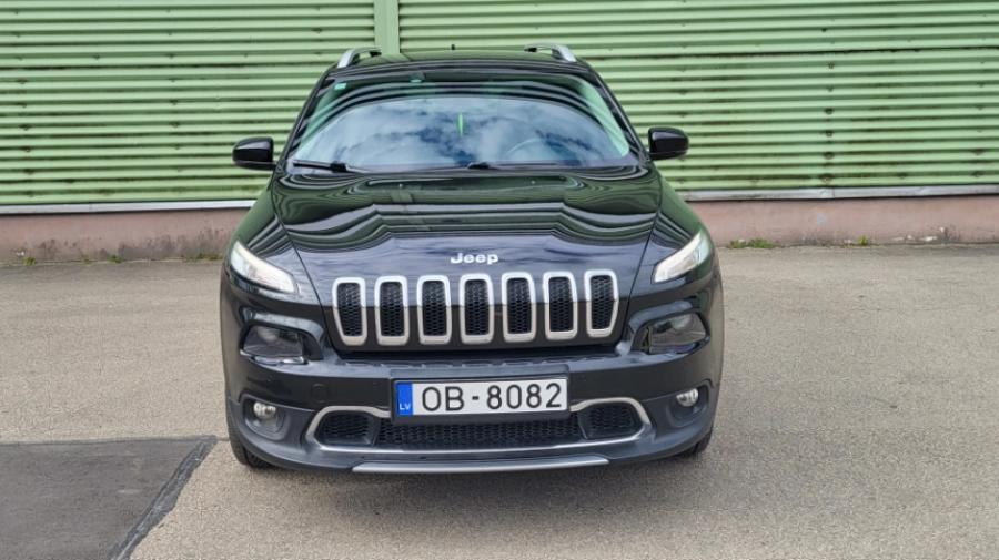 Black Jeep Cherokee 2016 in Riga, with an engine capacity of 2.20 L and mileage of 193 thousand km for 11900 €, photo 15 on AUTOMOTO.COM.LV