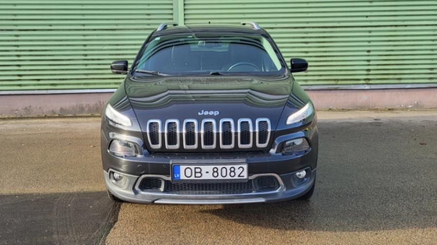 Black Jeep Cherokee 2016 in Riga, with an engine capacity of 2.20 L and mileage of 193 thousand km for 11900 €, photo 26 on AUTOMOTO.COM.LV
