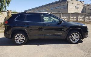 Melns Jeep Cherokee 2016 Šauļi, ar dzinēja tilpumu 2.18 L un nobraukumu 174 tūkst. km par 9700 €, foto 6 vietnē AUTOMOTO.COM.LV