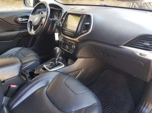Melns Jeep Cherokee 2016 Šauļi, ar dzinēja tilpumu 2.18 L un nobraukumu 174 tūkst. km par 9700 €, foto 10 vietnē AUTOMOTO.COM.LV