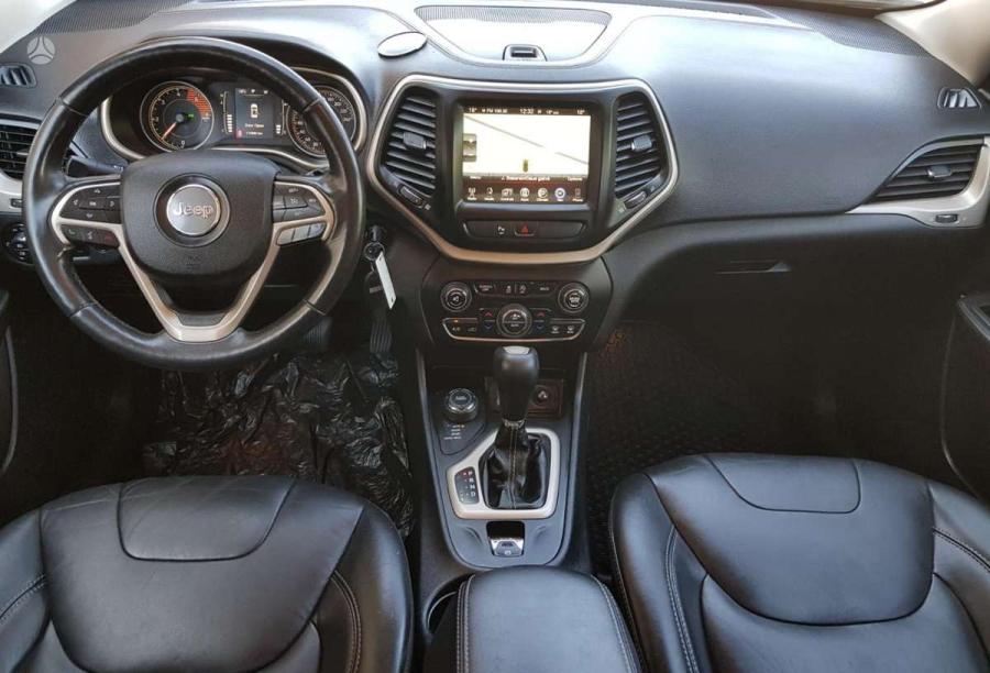 Melns Jeep Cherokee 2016 Šauļi, ar dzinēja tilpumu 2.18 L un nobraukumu 174 tūkst. km par 9700 €, foto 11 vietnē AUTOMOTO.COM.LV