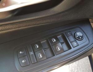 Melns Jeep Cherokee 2016 Šauļi, ar dzinēja tilpumu 2.18 L un nobraukumu 174 tūkst. km par 9700 €, foto 14 vietnē AUTOMOTO.COM.LV