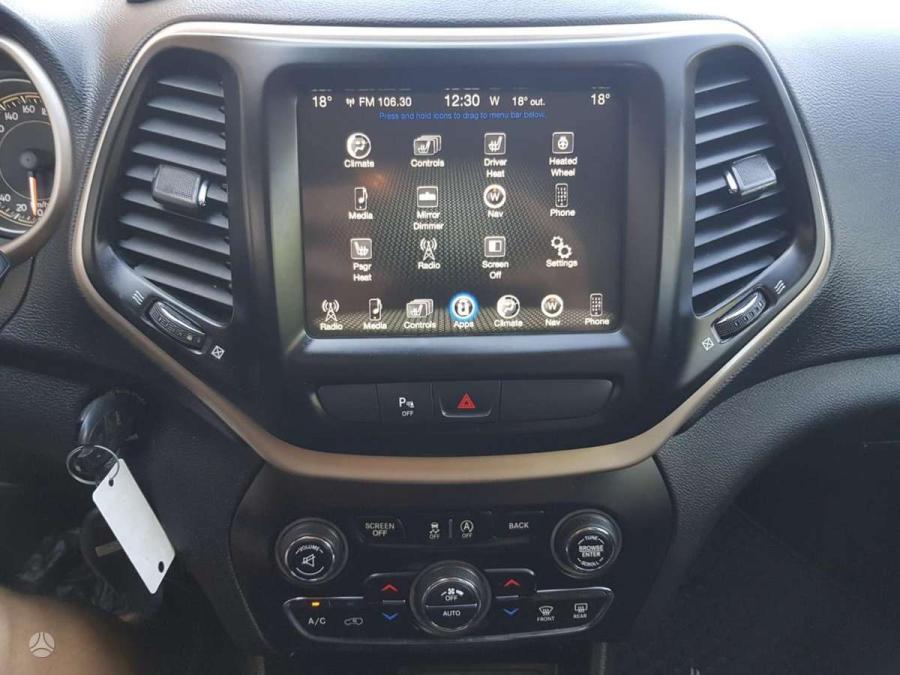 Melns Jeep Cherokee 2016 Šauļi, ar dzinēja tilpumu 2.18 L un nobraukumu 174 tūkst. km par 9700 €, foto 16 vietnē AUTOMOTO.COM.LV