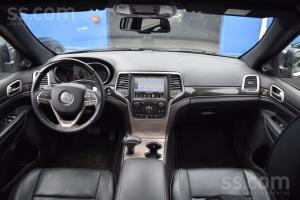 Melns Jeep Cherokee 2017 Rīga, ar dzinēja tilpumu 3.00 L un nobraukumu 244 tūkst. km par 13500 €, foto 4 vietnē AUTOMOTO.COM.LV