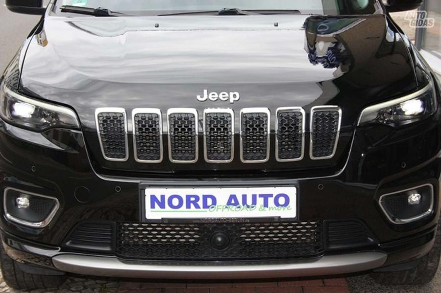 Black Jeep Cherokee 2018 in Kaunas, with an engine capacity of 2.20 L and mileage of 84 thousand km for 24429 €, photo 9 on AUTOMOTO.COM.LV