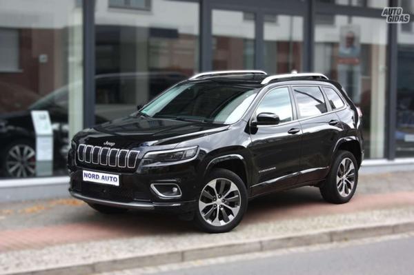 Black Jeep Cherokee 2018 in Kaunas, with an engine capacity of 2.20 L and mileage of 84 thousand km for 24429 €, photo 4 on AUTOMOTO.COM.LV