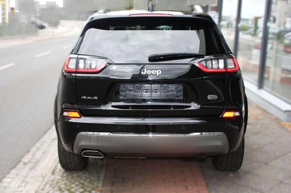 Black Jeep Cherokee 2018 in Kaunas, with an engine capacity of 2.20 L and mileage of 84 thousand km for 24429 €, photo 8 on AUTOMOTO.COM.LV