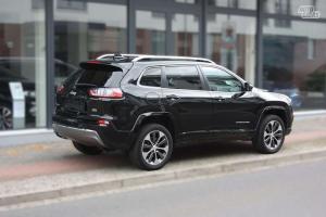 Black Jeep Cherokee 2018 in Kaunas, with an engine capacity of 2.20 L and mileage of 84 thousand km for 24429 €, photo 10 on AUTOMOTO.COM.LV