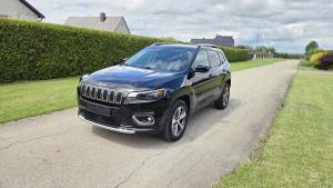 Black Jeep Cherokee 2019 in Kursenai, with an engine capacity of 3.24 L and mileage of 163 thousand km for 15800 €, photo  on AUTOMOTO.COM.LV