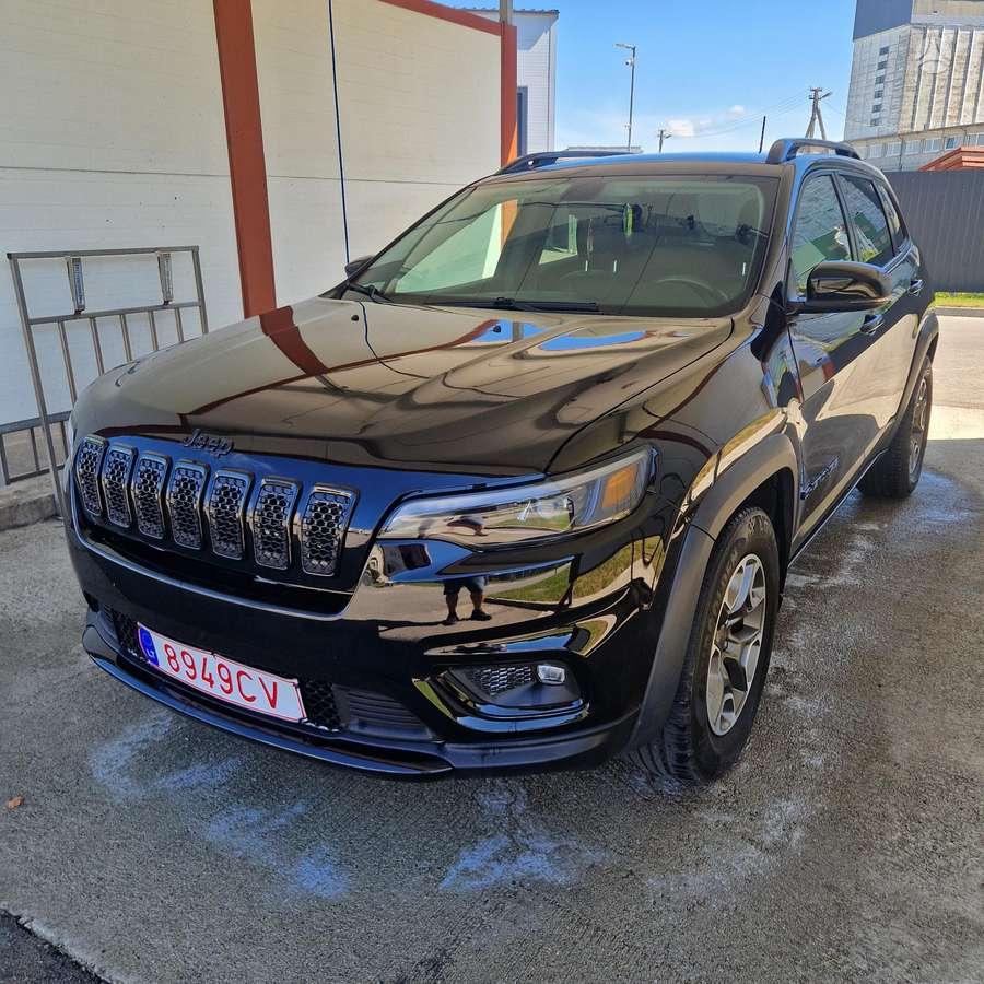 Black Jeep Cherokee 2020 in Klaipeda, with an engine capacity of 3.24 L and mileage of 83 thousand km for 16800 €, photo 1 on AUTOMOTO.COM.LV