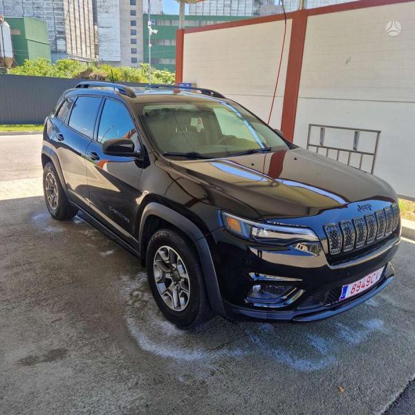 Black Jeep Cherokee 2020 in Klaipeda, with an engine capacity of 3.24 L and mileage of 83 thousand km for 16800 €, photo 2 on AUTOMOTO.COM.LV