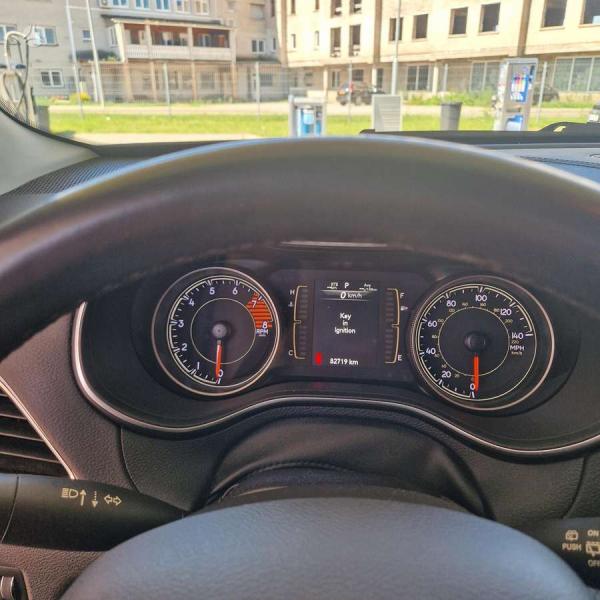 Black Jeep Cherokee 2020 in Klaipeda, with an engine capacity of 3.24 L and mileage of 83 thousand km for 16800 €, photo 9 on AUTOMOTO.COM.LV