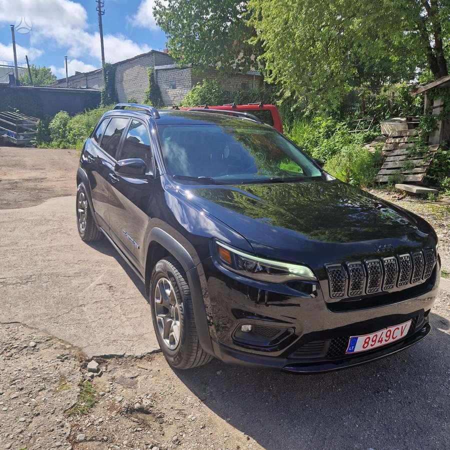 Black Jeep Cherokee 2020 in Klaipeda, with an engine capacity of 3.24 L and mileage of 83 thousand km for 16800 €, photo 13 on AUTOMOTO.COM.LV