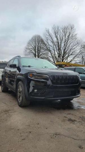 Black Jeep Cherokee 2020 in Klaipeda, with an engine capacity of 3.24 L and mileage of 83 thousand km for 16800 €, photo 25 on AUTOMOTO.COM.LV