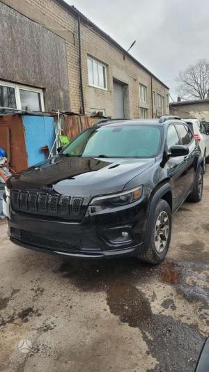 Black Jeep Cherokee 2020 in Klaipeda, with an engine capacity of 3.24 L and mileage of 83 thousand km for 16800 €, photo 26 on AUTOMOTO.COM.LV