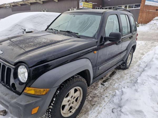 Melns Jeep Cherokee 2005 Klaipėda, ar dzinēja tilpumu 2.78 L un nobraukumu 184 tūkst. km par 3500 €, foto 5 vietnē AUTOMOTO.COM.LV