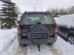 Black Jeep Cherokee 2005 in Klaipeda, with an engine capacity of 2.78 L and mileage of 184 thousand km for 3500 €, photo 6 on AUTOMOTO.COM.LV