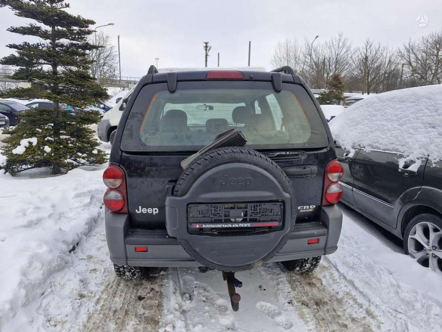 Black Jeep Cherokee 2005 in Klaipeda, with an engine capacity of 2.78 L and mileage of 184 thousand km for 3500 €, photo 6 on AUTOMOTO.COM.LV