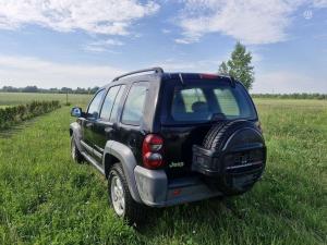 Melns Jeep Cherokee 2005 Klaipėda, ar dzinēja tilpumu 2.78 L un nobraukumu 184 tūkst. km par 3350 €, foto 4 vietnē AUTOMOTO.COM.LV