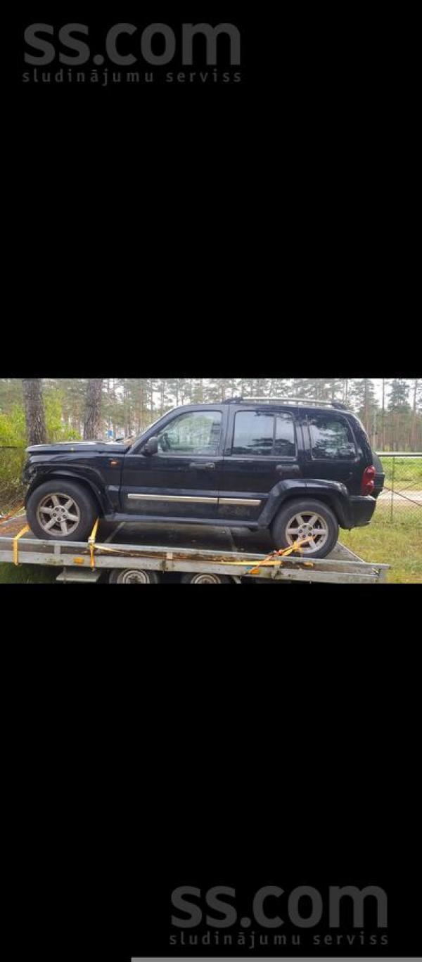 Черный Джип Чероки 2005 в Рига, объемом двигателя 3.70 л и пробегом 200 тыс. км за 1500 €, фото 4 на AUTOMOTO.COM.LV