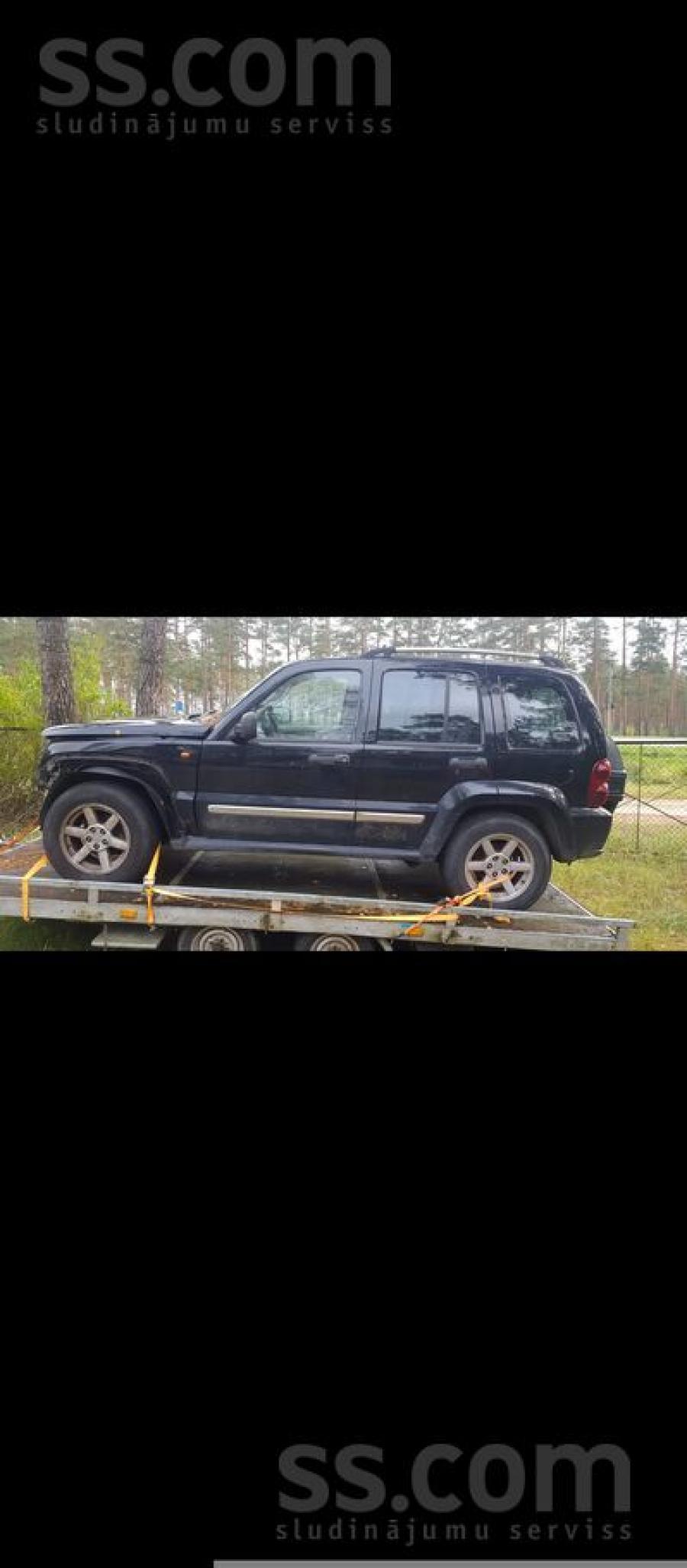 Black Jeep Cherokee 2005 in Riga, with an engine capacity of 3.70 L and mileage of 200 thousand km for 1500 €, photo 5 on AUTOMOTO.COM.LV