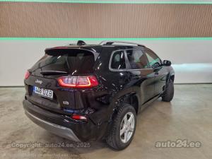 Black Jeep Cherokee 2019 in Tallinn, with an engine capacity of 2.20 L and mileage of 86 thousand km for 20900 €, photo 2 on AUTOMOTO.COM.LV