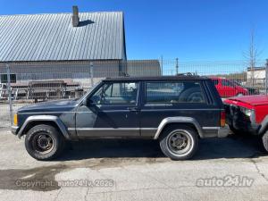 Zils Jeep Cherokee 1995 Tallina, ar dzinēja tilpumu 2.10 L un nobraukumu 325 tūkst. km par 1890 €, foto 3 vietnē AUTOMOTO.COM.LV